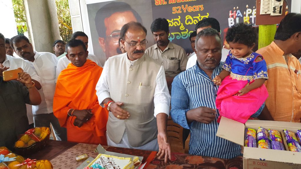 Gallery – Photos – Auto Raja